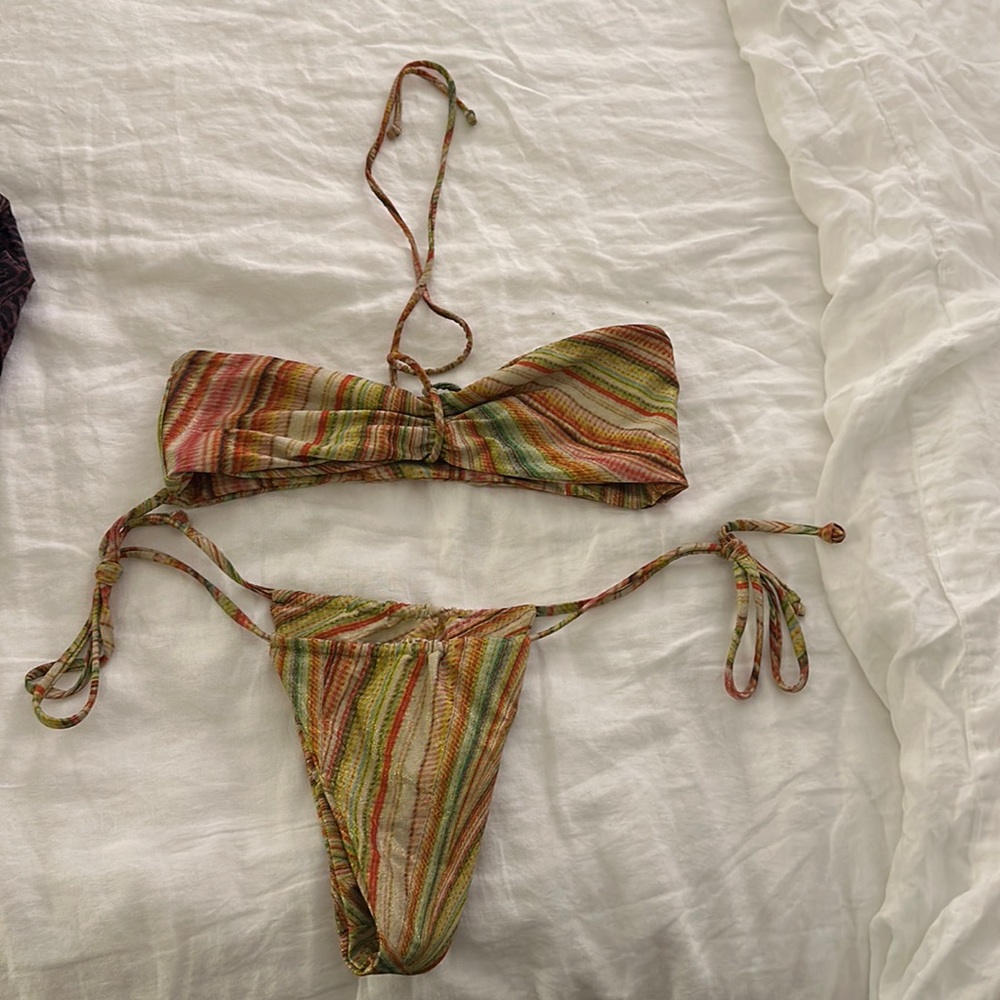 Frankies Bikinis X Hailee Steinfeld Set - Gem